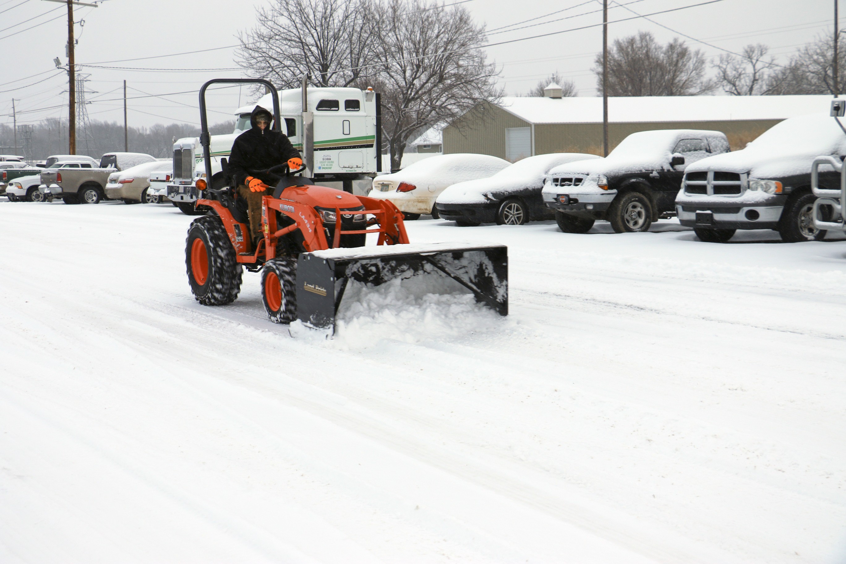 SPL10 SERIES LOADER MOUNT SNOW PUSHERS - Dooley Tractor Co.